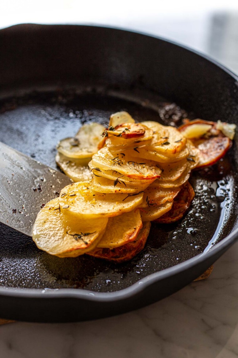 Thyme Potatoes Anna (Pommes Anna) - Mediterranean Taste